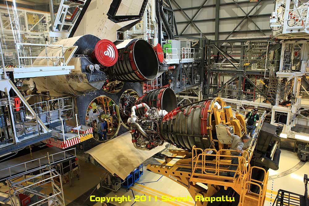 Photos: Inside the Mummification of Space Shuttle DiscoveryNYCAviation