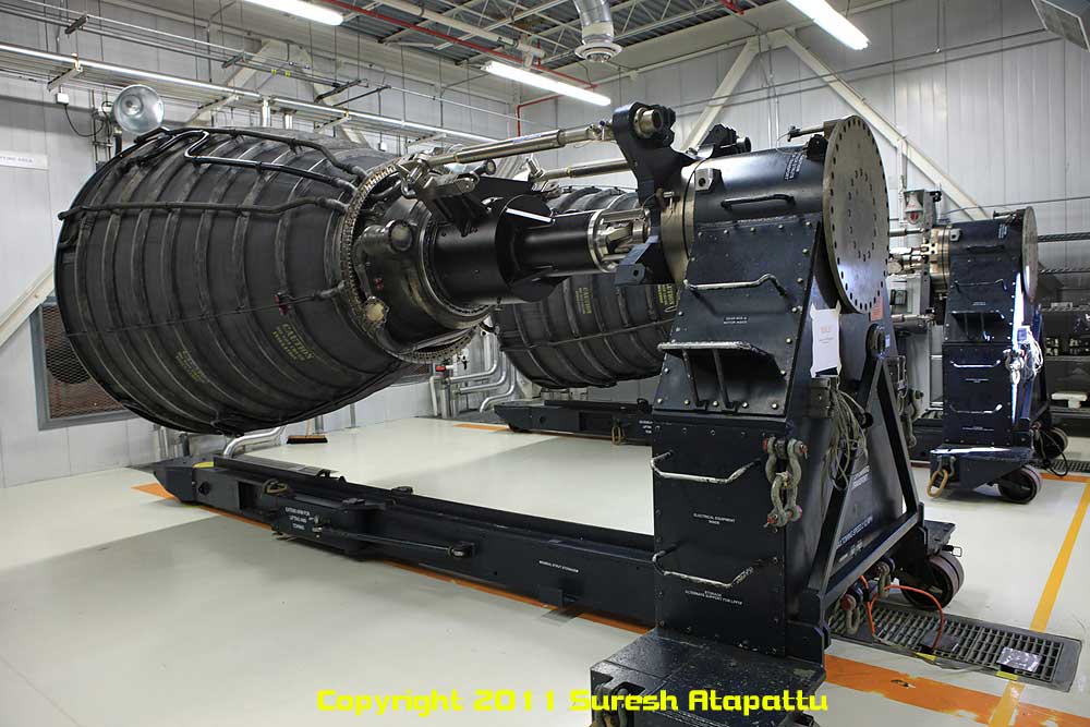 Photos: Inside the Mummification of Space Shuttle DiscoveryNYCAviation