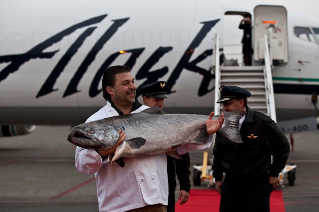 Chefs Battle for Salmon Supremacy in Alaska Airlines Copper River Cook ...